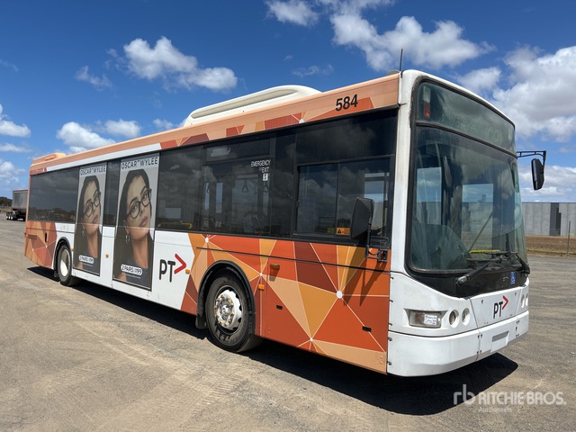 2004 Volvo B12BLE 4x2 44-Seat Transit Bus | Ritchie Bros. Auctioneers