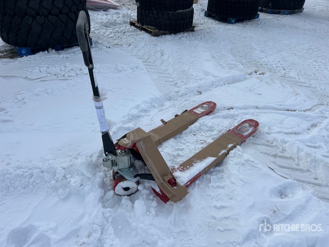 3000 lb Pallet Jack | Ritchie Bros. Auctioneers