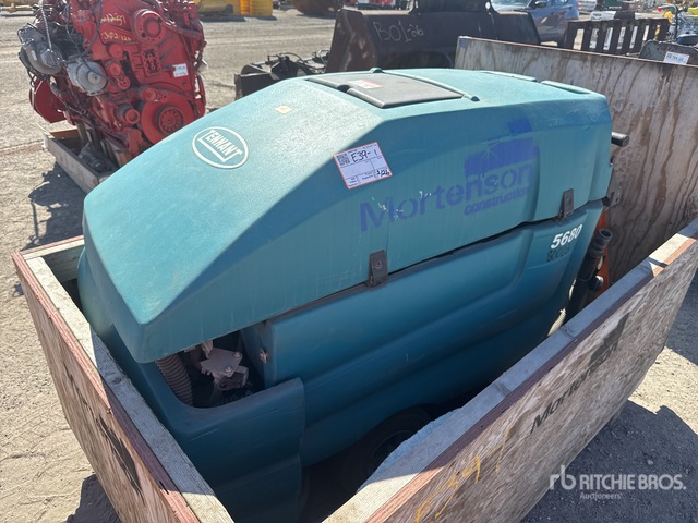 Tennant 5680 Walk-Behind Sweeper | Ritchie Bros. Auctioneers