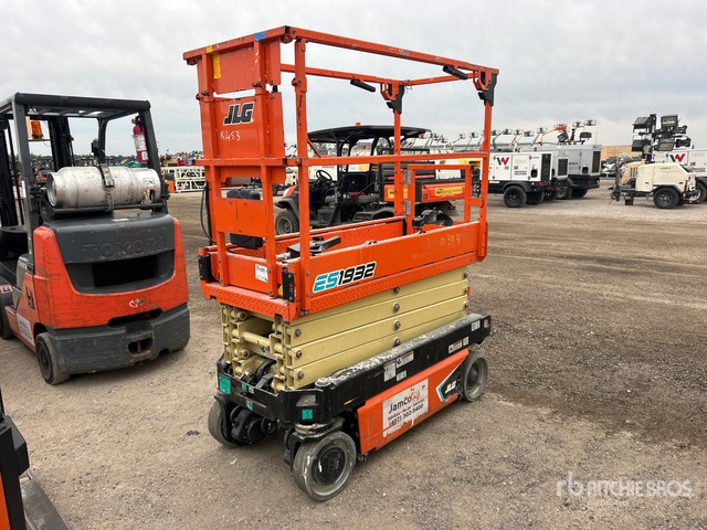 2021 JLG ES1932 Electric Scissor Lift | Ritchie Bros. Auctioneers