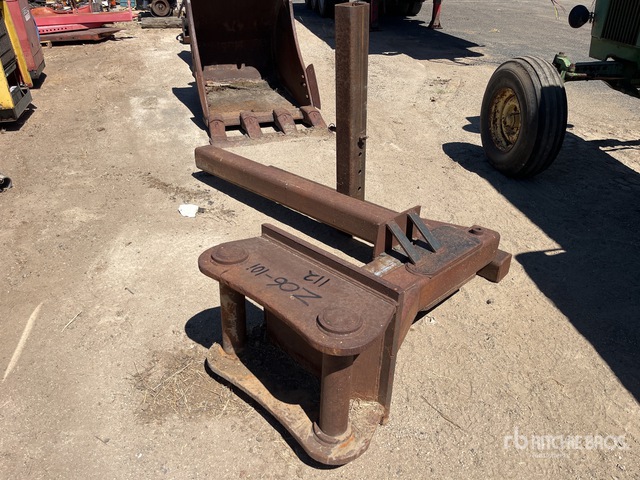 Q/C Excavator Pipe Handling Attachment | Ritchie Bros. Auctioneers
