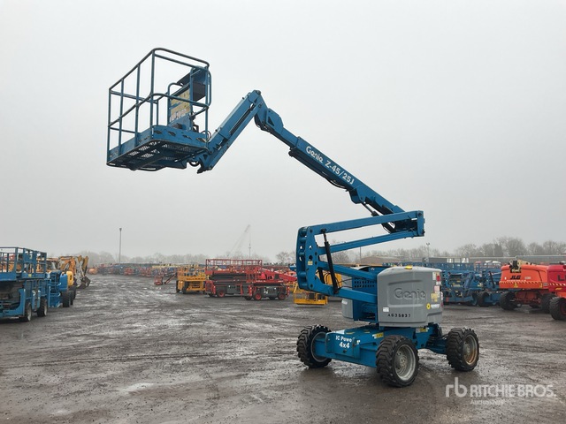 2014 Genie Z45/25J 4WD Diesel Articulating Boom Lift | Ritchie Bros ...