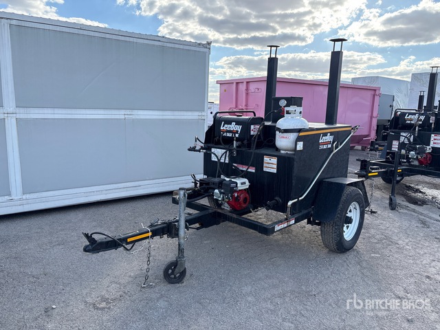 LeeBoy L250 S/A 250 gal Asphalt Distributor Trailer | Ritchie Bros ...