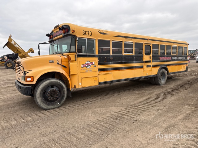 2002 International 3800 4x2 44-Seat School Bus | Ritchie Bros. Auctioneers