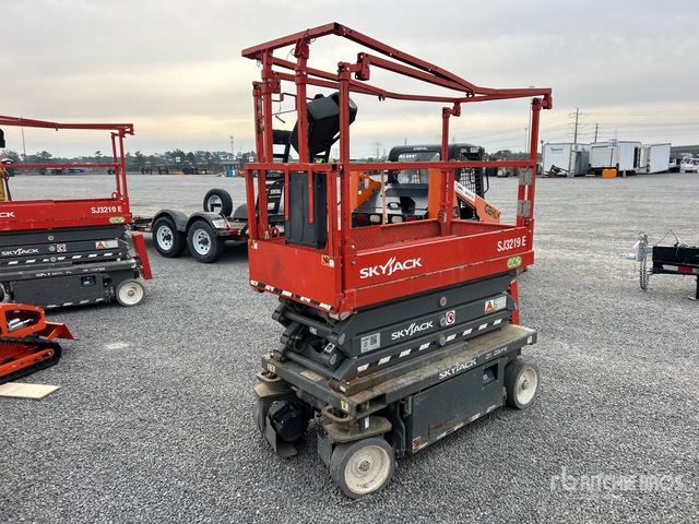 2023 Skyjack SJ3219E Electric Scissor Lift (Inoperable) | Ritchie Bros ...