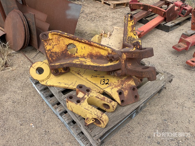 Cat Crawler Dozer Drawbar - Fits Cat D8 | Ritchie Bros. Auctioneers