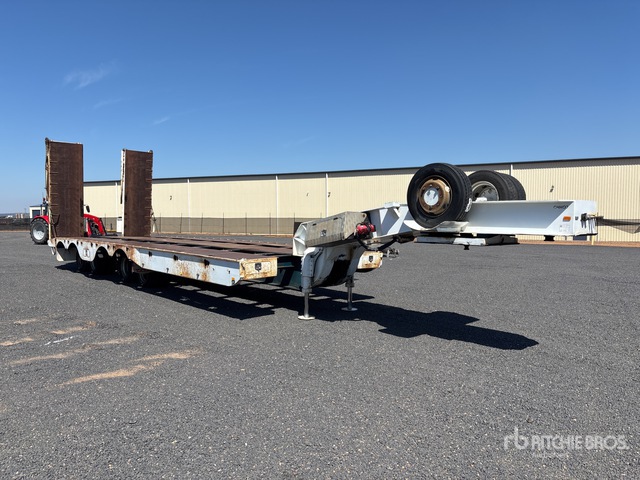 2012 Titan 4 Rows of 4 Hydraulic Deck Widening Low Loader | Ritchie ...