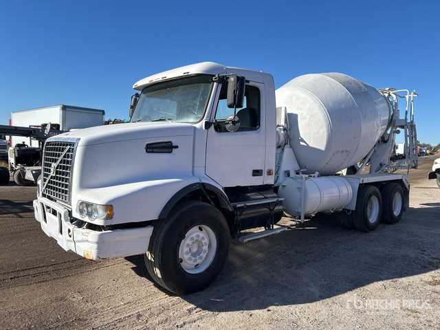 2007 Volvo VHD 6x4 Mixer Truck | Ritchie Bros. Auctioneers