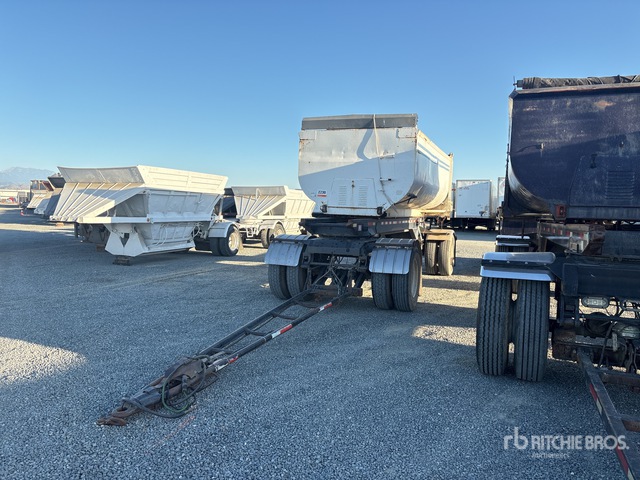2000 Reliance T/A Turntable Rollback Transfer Trailer | Ritchie Bros ...