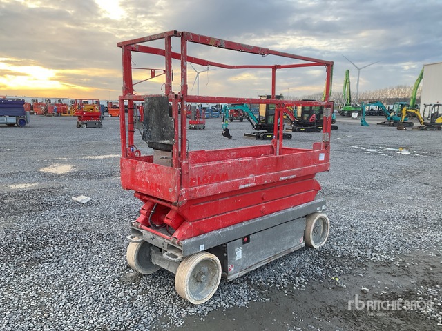 2016 Skyjack SJIII-3220 Electric Scissor Lift | Ritchie Bros. Auctioneers