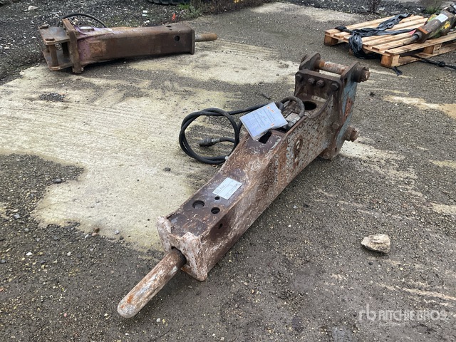 Queng Hydraulic Breaker | Ritchie Bros. Auctioneers