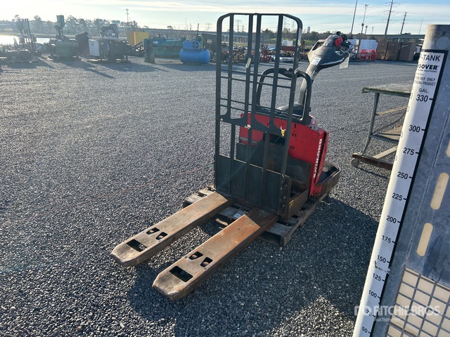 2018 Raymond 8410 6000 lb Electric Pallet Jack (Inoperable) | Ritchie ...