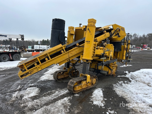 2003 Gomaco GT3600 Curb and Gutter Machine | Ritchie Bros. Auctioneers