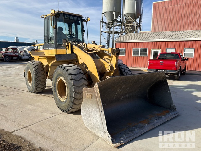 1995 Cat 938F Wheel Loader in Greenville, Illinois, United States ...