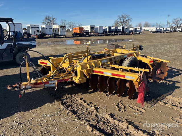 Domries 9 ft 9 in Lunette ring Tandem Disc | Ritchie Bros. Auctioneers