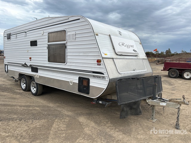 2005 Regent Cruiser SE Series III 6.1 m Bogie/A Travel Trailer ...