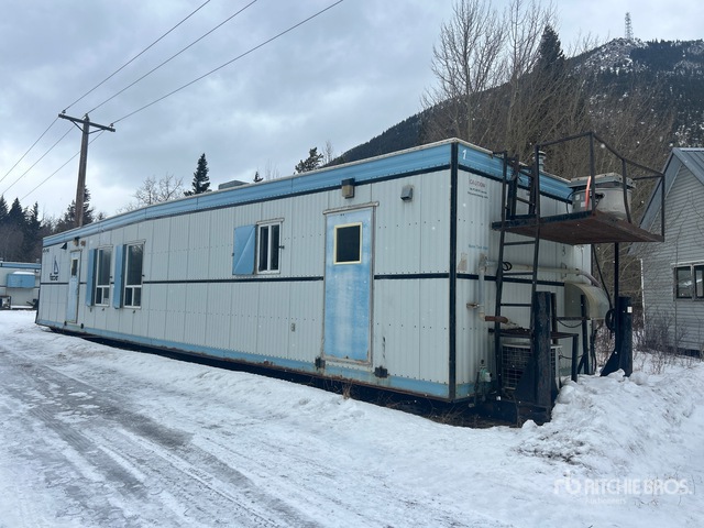 1997 Alta-Fab 56 ft x 12 ft Skid-Mounted Double-Ended Remorque cuisine ...