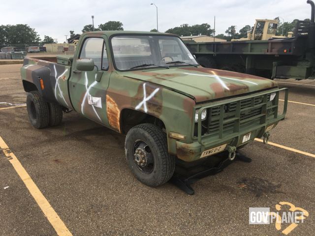 Surplus 1986 Chevrolet CD-30903 Cargo Truck in New Boston, Texas ...