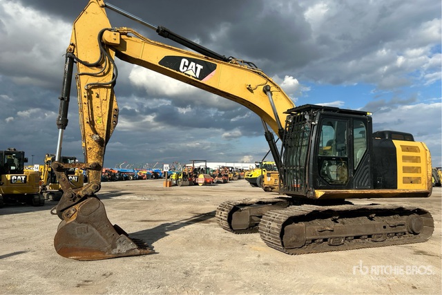 2016 Cat 323F L Tracked Excavator | Ritchie Bros. Auctioneers