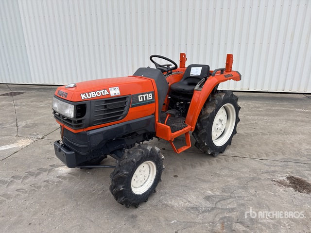 Kubota GT19 4WD Tracteur Utilitaire Utility Tractor | Ritchie Bros ...