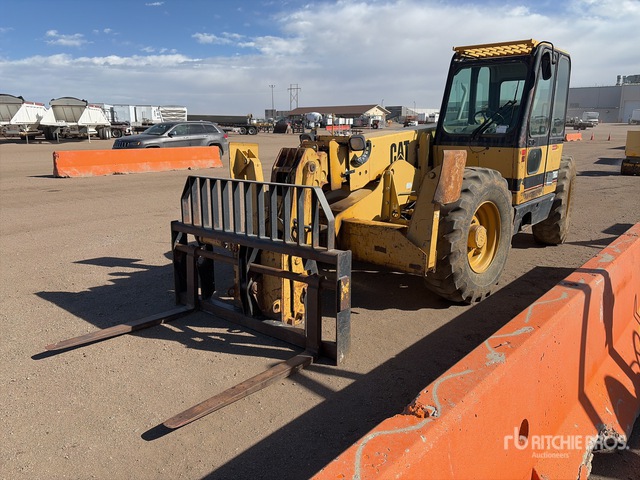 1999 Cat TH83 Telehandler | Ritchie Bros. Auctioneers