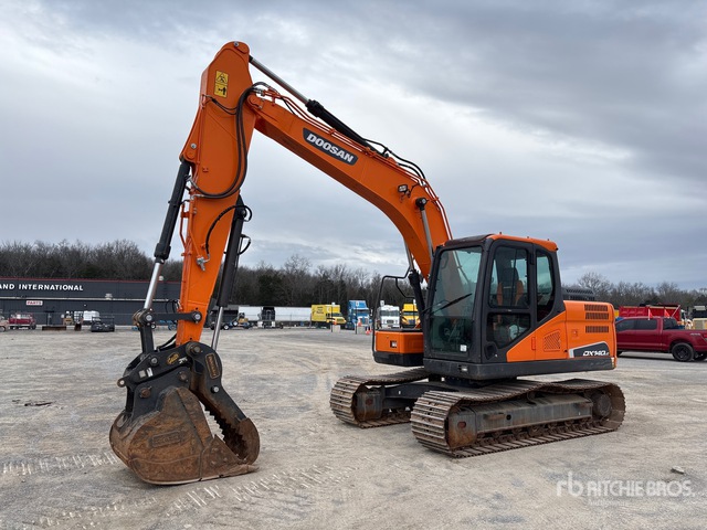 2020 Doosan DX140LC-5 Tracked Excavator | Ritchie Bros. Auctioneers