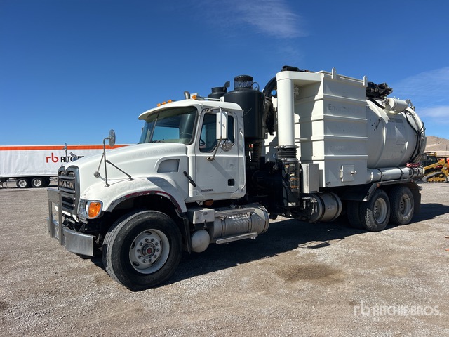 Vactor Guzzler on 2007 Mack CV700 6x4 Vacuum Excavator Truck | Ritchie ...