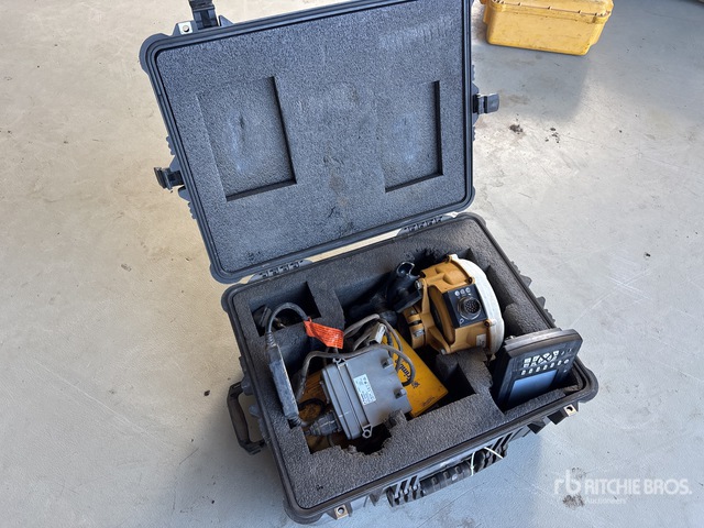 Trimble Laser Bucket GPS System - Fits Horwood Bagshaw Bucket | Ritchie ...