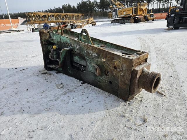 Montabert BRH620 Martello idraulico | Ritchie Bros. Auctioneers