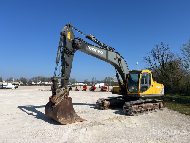 2000 Volvo EC210LC Pelle Sur Chenilles Tracked Excavator | Ritchie Bros ...