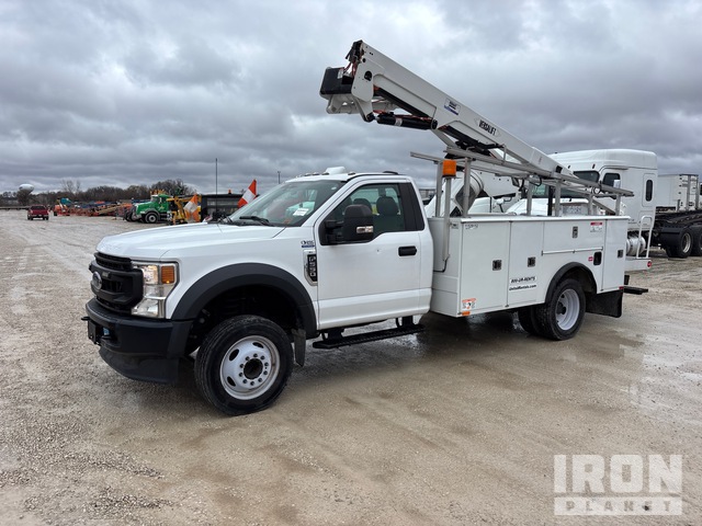 2022 Versalift SST40EIH-02 40 ft on 2022 Ford F-550 XL 4x2 Bucket Truck ...