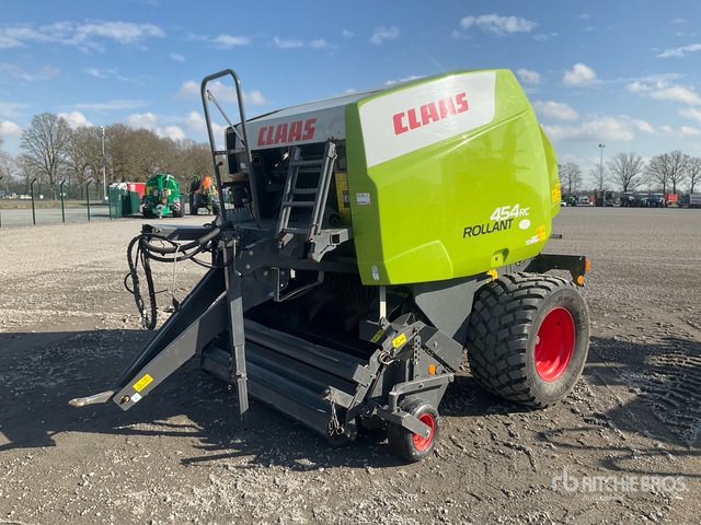 2016 Claas Rollant 454 RC Round Baler | Ritchie Bros. Auctioneers