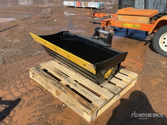 2026 Dynamic 80 48 in Q/C Hydraulic Tilting Godet d'excavatrice (Unused ...