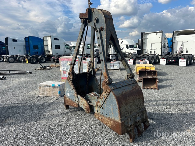 Clamshell Grapple | Ritchie Bros. Auctioneers