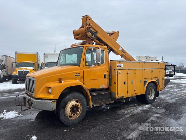 1996 Altec TA40 40 ft on 1995 Freightliner FL80 4x2 Camion nacelle ...
