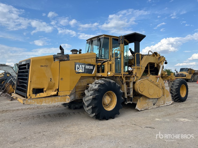 2011 Cat RM-300 Wheel Soil Stabilizer Reclaimer | Ritchie Bros. Auctioneers