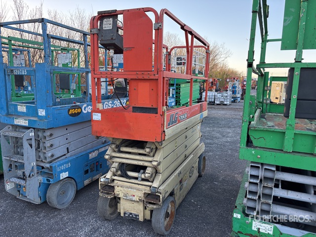 2003 JLG 2632E2 Electric Scissor Lift | Ritchie Bros. Auctioneers