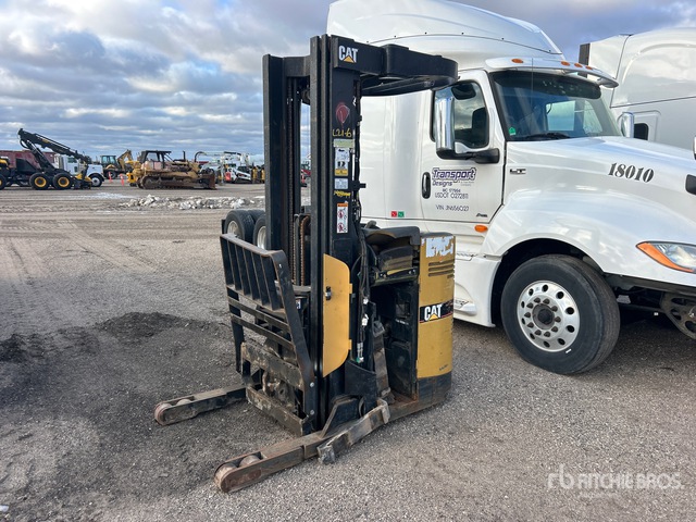 2007 Cat NR3000-36V 3000 lb Reach Truck (Inoperable) | Ritchie Bros ...