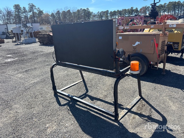 Trafcon Arrow Board | Ritchie Bros. Auctioneers