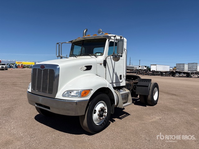 2007 Peterbilt 335 4x2 S/A Day Cab Truck Tractor | Ritchie Bros ...
