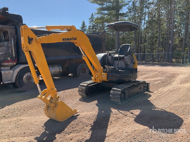 1998 Komatsu PC30MR-1 Mini Excavator (Inoperable) | Ritchie Bros ...