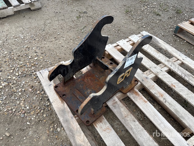 EFI 420/430 Backhoe 420/430 H80 Hammer Adaptor Wedge | Ritchie Bros ...
