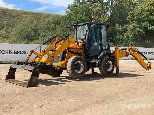JCB 3CX Compact Backhoe Loader | Ritchie Bros. Auctioneers