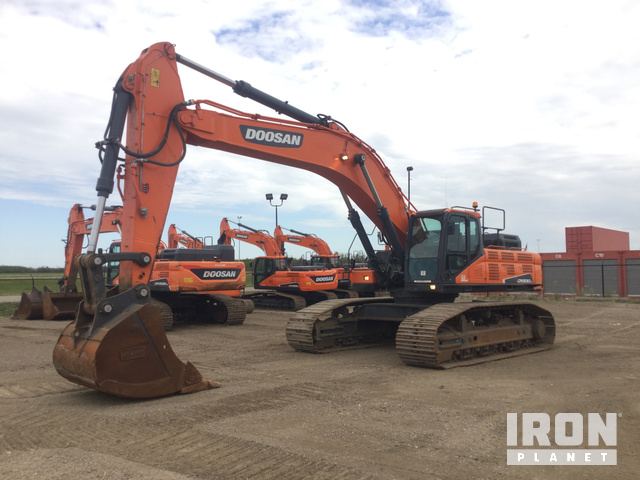 2015 Doosan DX530LC-5 Track Excavator in Saskatoon, Saskatchewan ...
