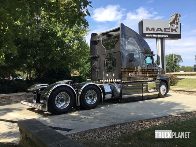 Zac Brown Customs 2018 Mack Anthem T/A Sleeper Truck Tractor in Duluth ...