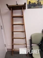 6 Rung Wooden Ladder, Edmonton, Alberta, Canadá (IronPlanet N.º de ...