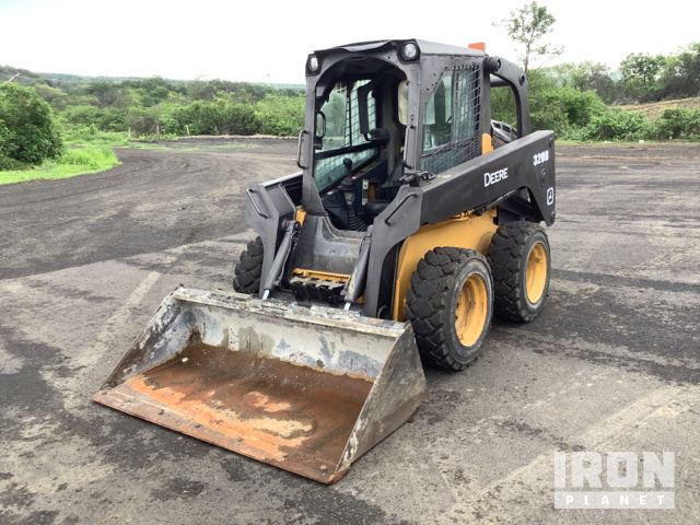2013 John Deere 320 Skid-Steer Loader, Skid Steer Loader