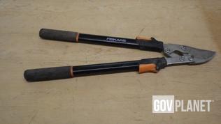 Fiskars Extendable Lopper Shears in Edmonton, Alberta, Canada ...