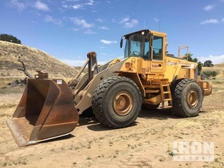 Volvo L180C Wheel Loader in Santa Margarita, California, United States ...