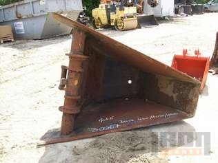 ACB Trapeze Bucket in LORMONT, Aquitaine, France (IronPlanet Europe ...